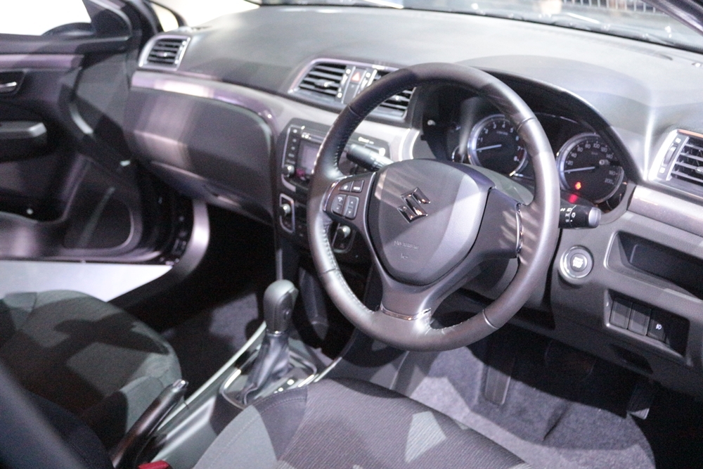 New Suzuki Ciaz เหนือระดับอย่างสง่างามกับซีดานคุณภาพจาก Suzuki | AUTODEFT ข่าวรถยนต์ รีวิวรถ รถ ...